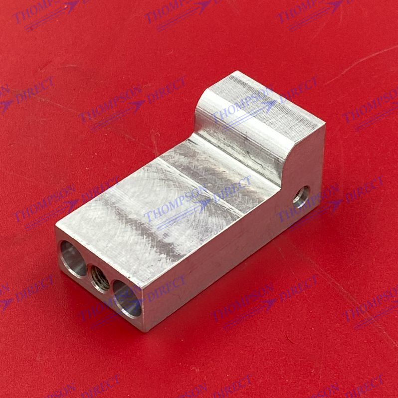 TD-M-104 Pivot Block, Conveyor Clamping, 1″ Wide – Thompson Direct